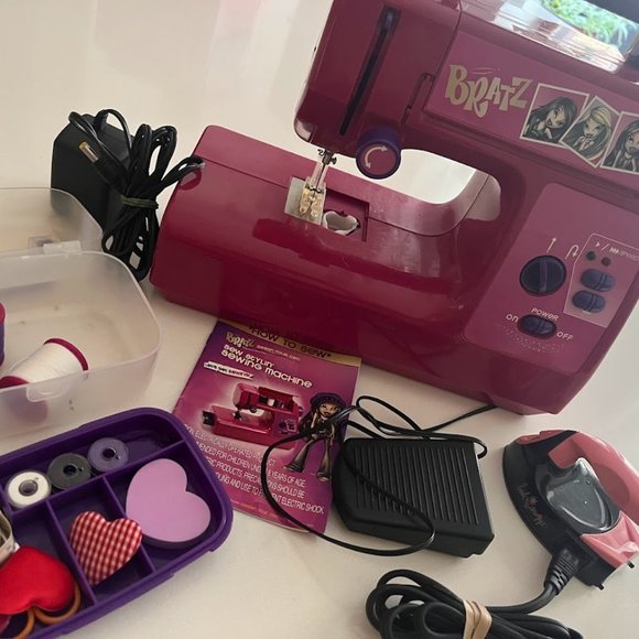 Bratz | Toys | Bratz Sewing Machine | Poshmark